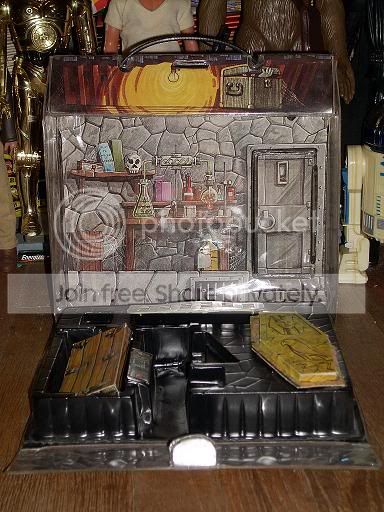 Remco Mini Monster Play Case Complete
