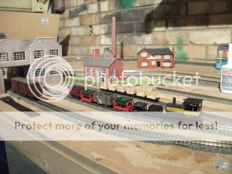 my 009 layout - New Railway Modellers Forums