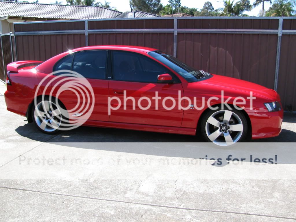 The previously "Vodafone McLaren" themed 888 title winning V8 Supercars ...